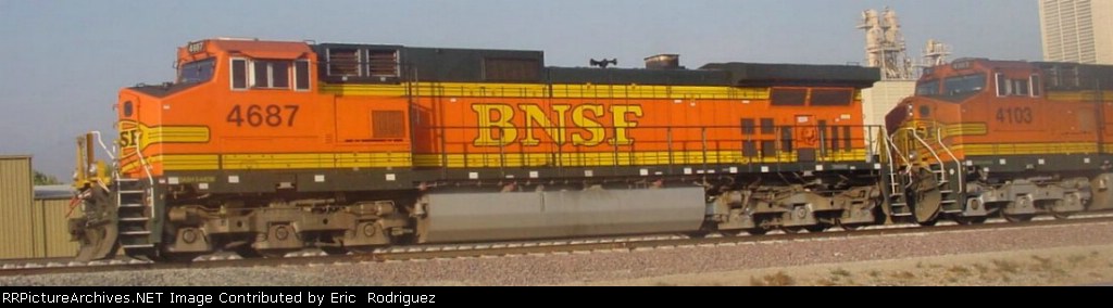 BNSF 4687